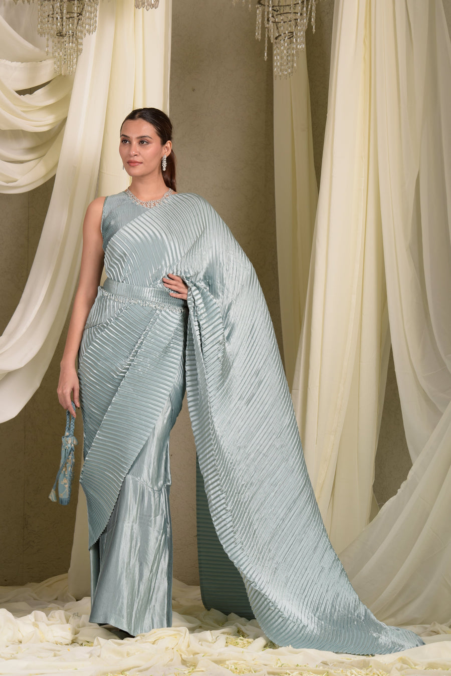 SAREES – Tasuvure